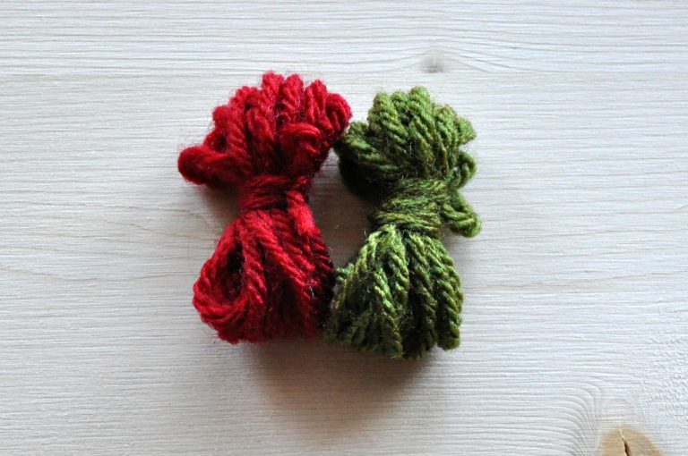 Combining Yarn Colors Tutorial | Sincerely pam