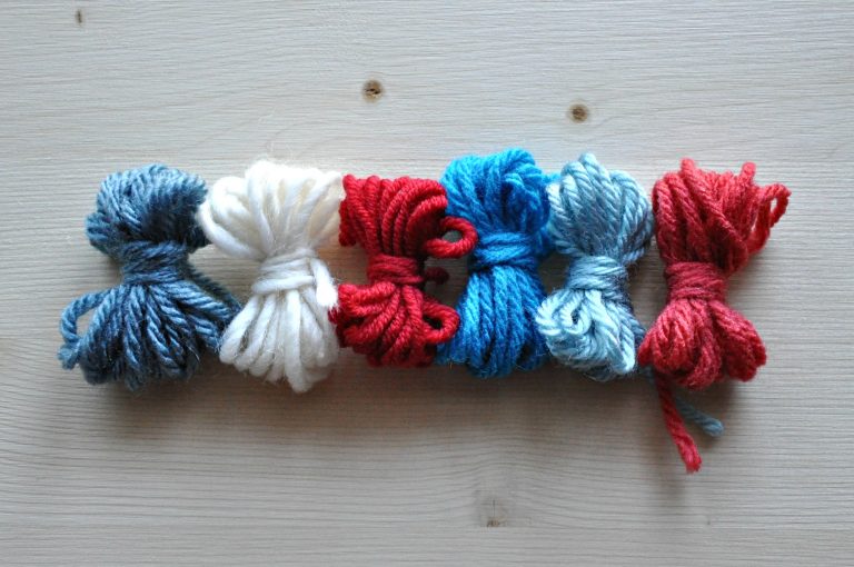 Combining Yarn Colors Tutorial | Sincerely pam