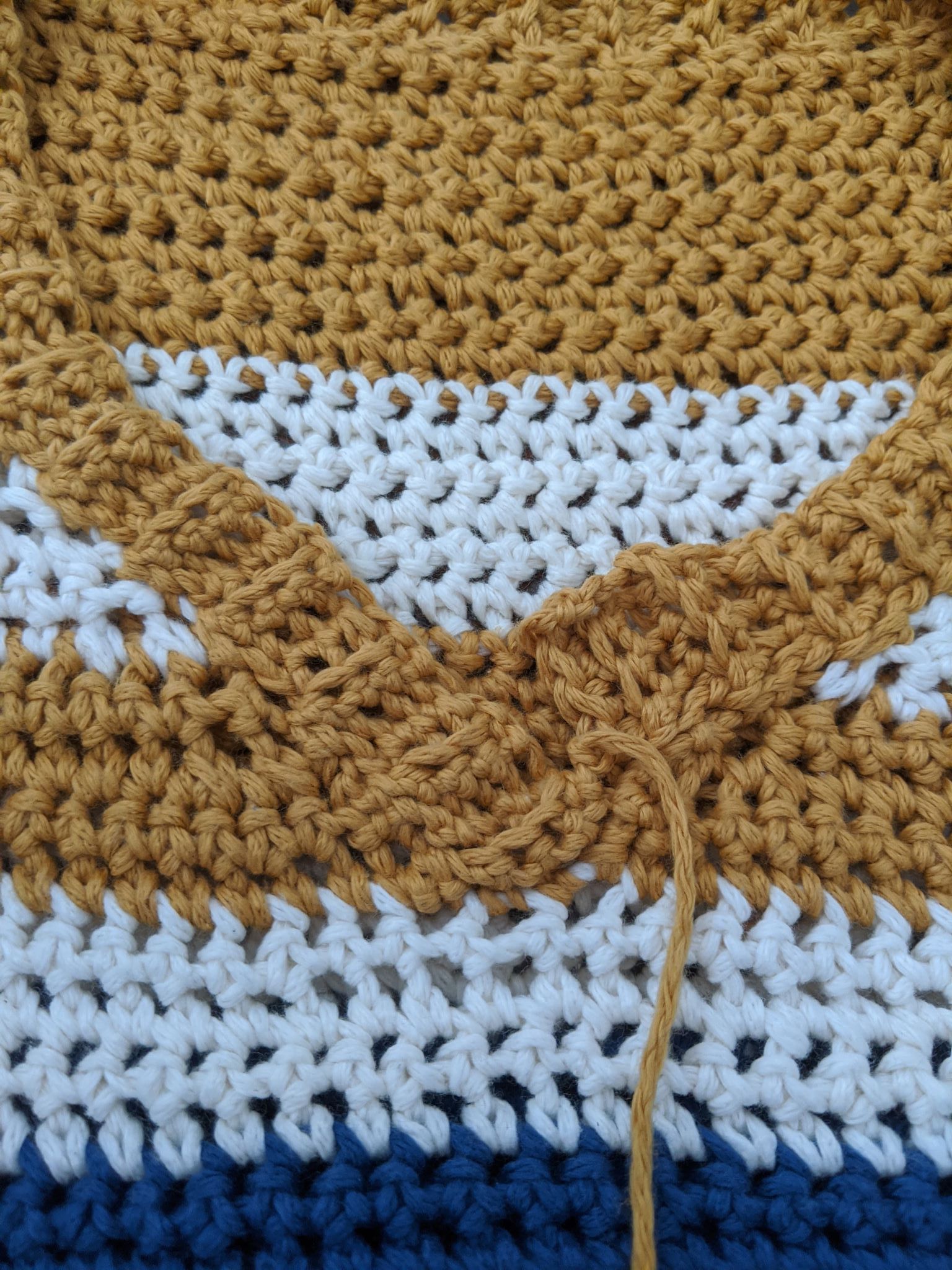 Beach Day Pullover Crochet Pattern | Sincerely pam